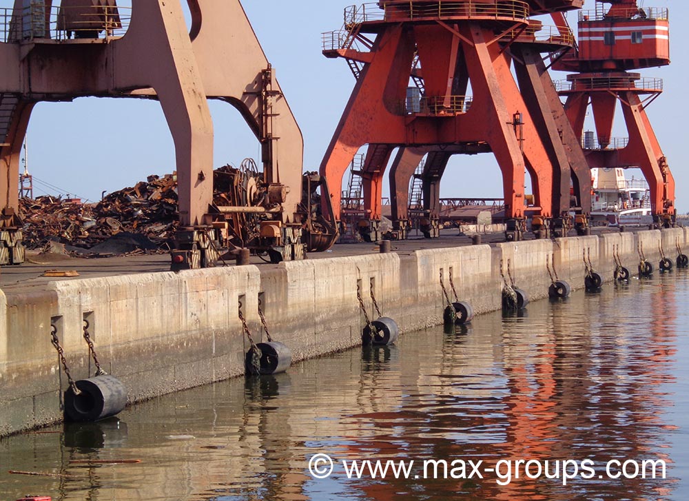 Popular types of Marine Fenders and Their Functionalities